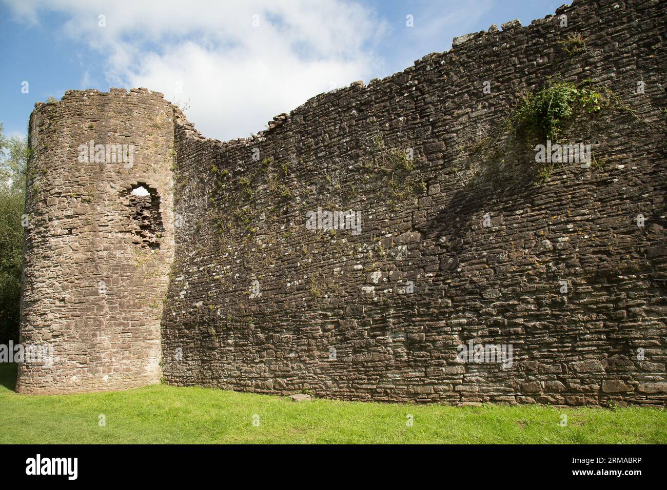 Skenfrith ruined Castle Monmouthshire Wales Stock Photo - Alamy