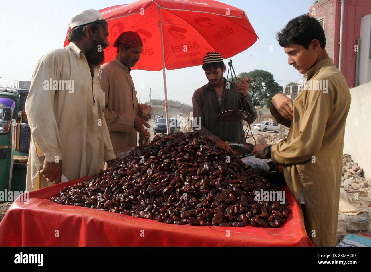 Pakistan pehwar ramadan dates hi-res stock photography and images - Alamy