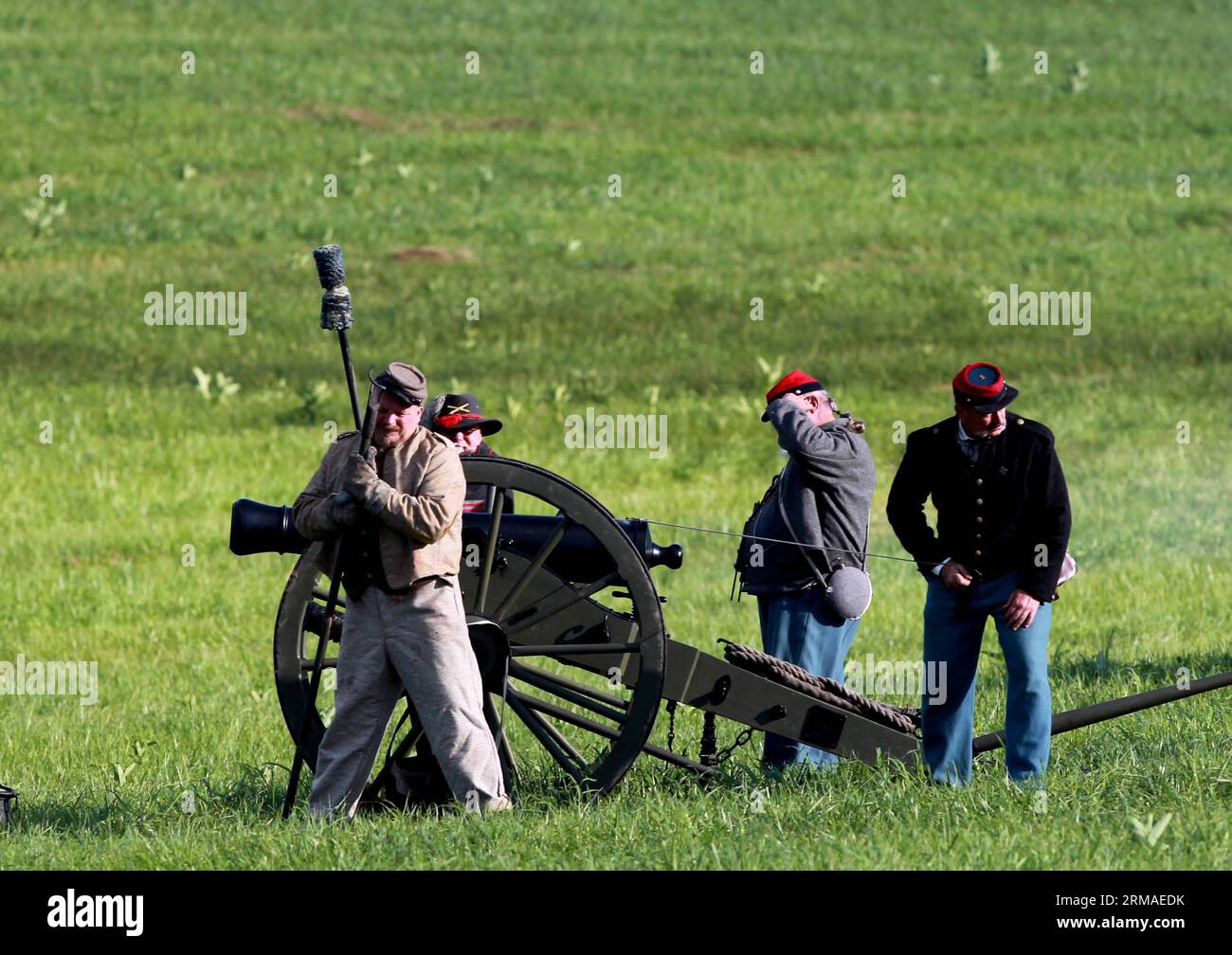 Gettysburg battle actors hi-res stock photography and images - Alamy