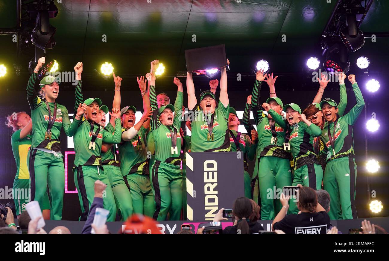 Southern Brave's Anya Shrubsole lifts the trophy after they win The ...