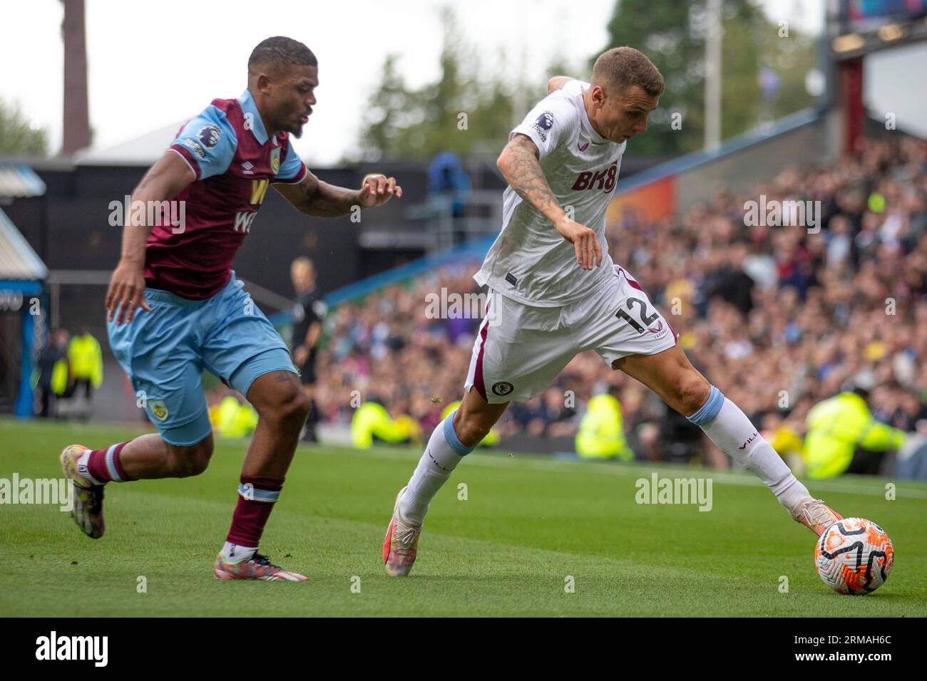 Digne villa hi-res stock photography and images - Alamy