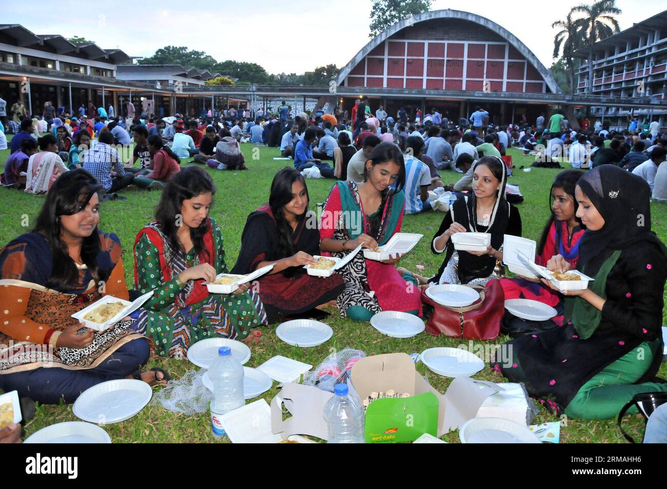 Dhaka university campus hi-res stock photography and images - Alamy