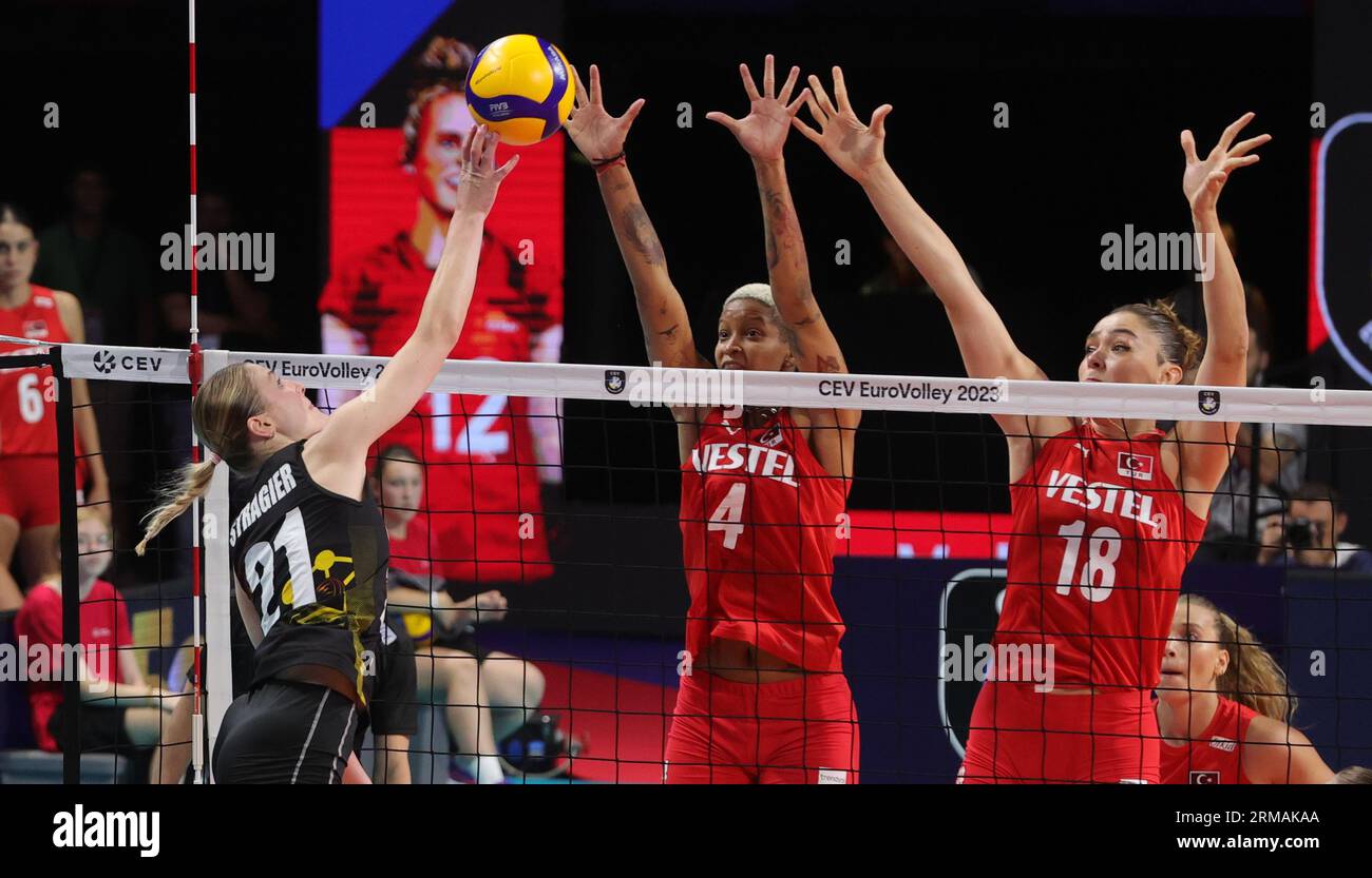 Gent, Belgium. 27th Aug, 2023. Belgium's Manon Stragier, Turkey's ...