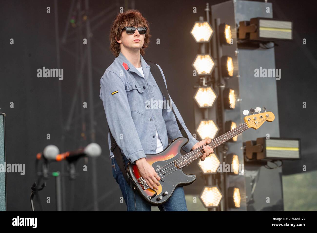 Inhaler entertainment hi-res stock photography and images - Alamy