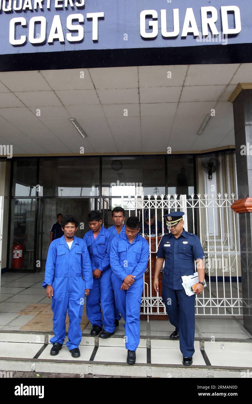 (140717) -- MANILA, July 17, 2014 (Xinhua) -- Rescued Filipino ...