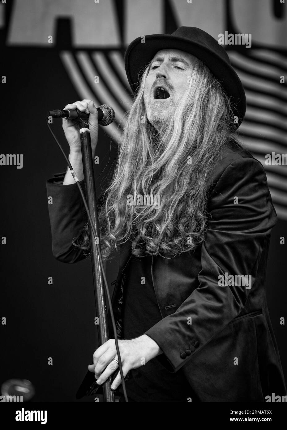 Cormac neeson the answer Black and White Stock Photos & Images - Alamy