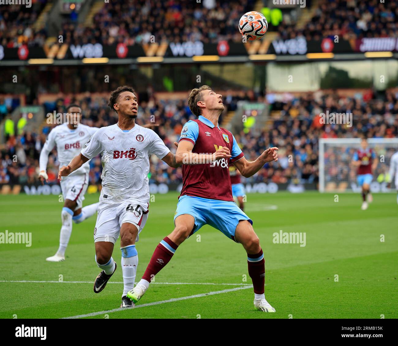 Burnley, UK. 27th Aug, 2023. Sander Berge #16 of Burnley controls the ...