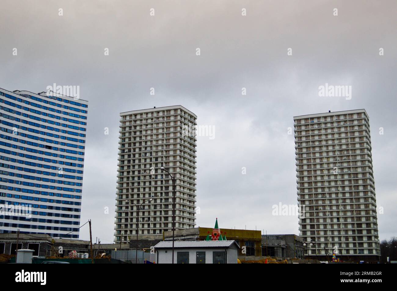 New large modern tall multi-storey comfortable urban monolithic-frame ...