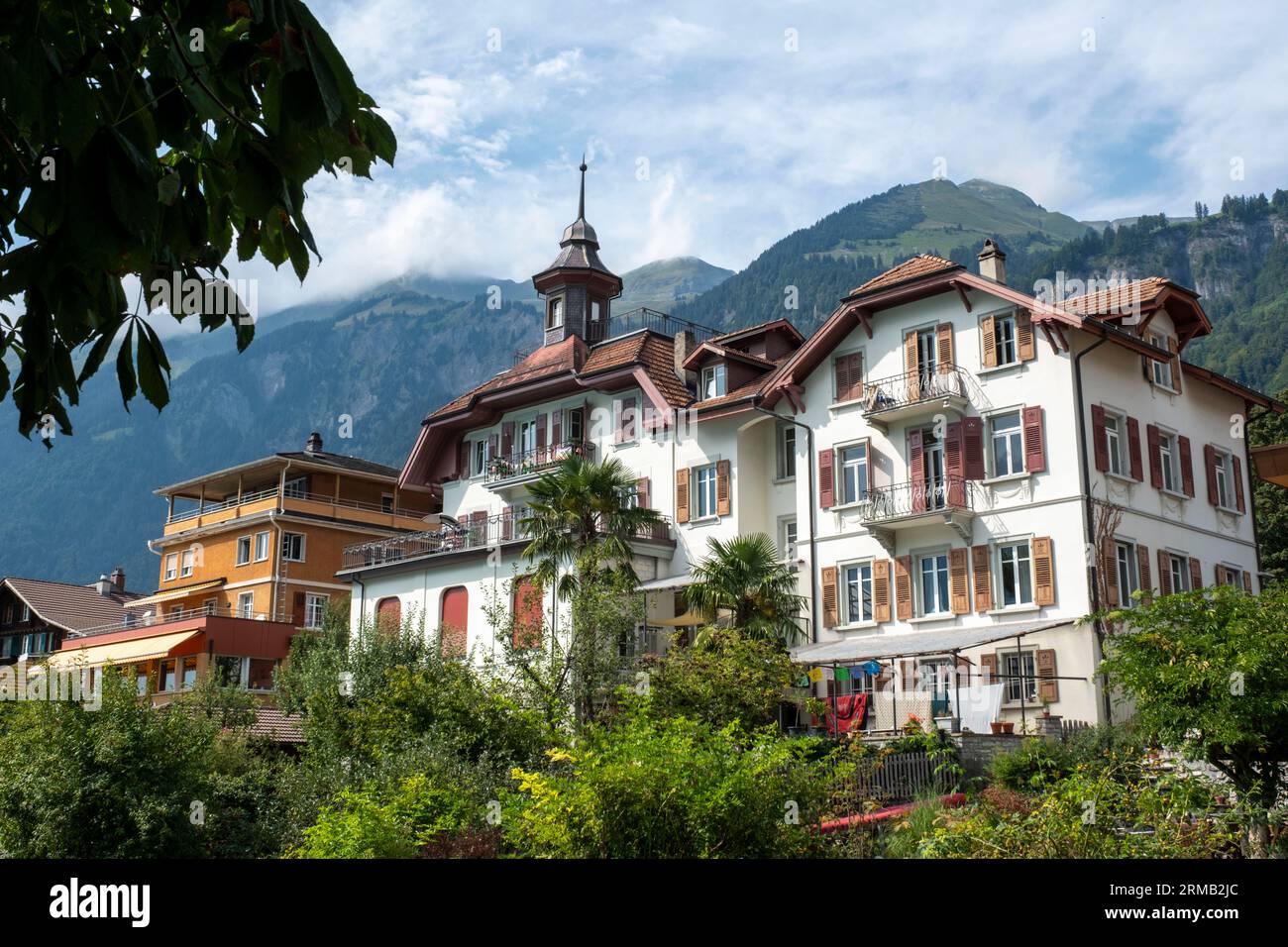 Lake brienz august hi-res stock photography and images - Alamy