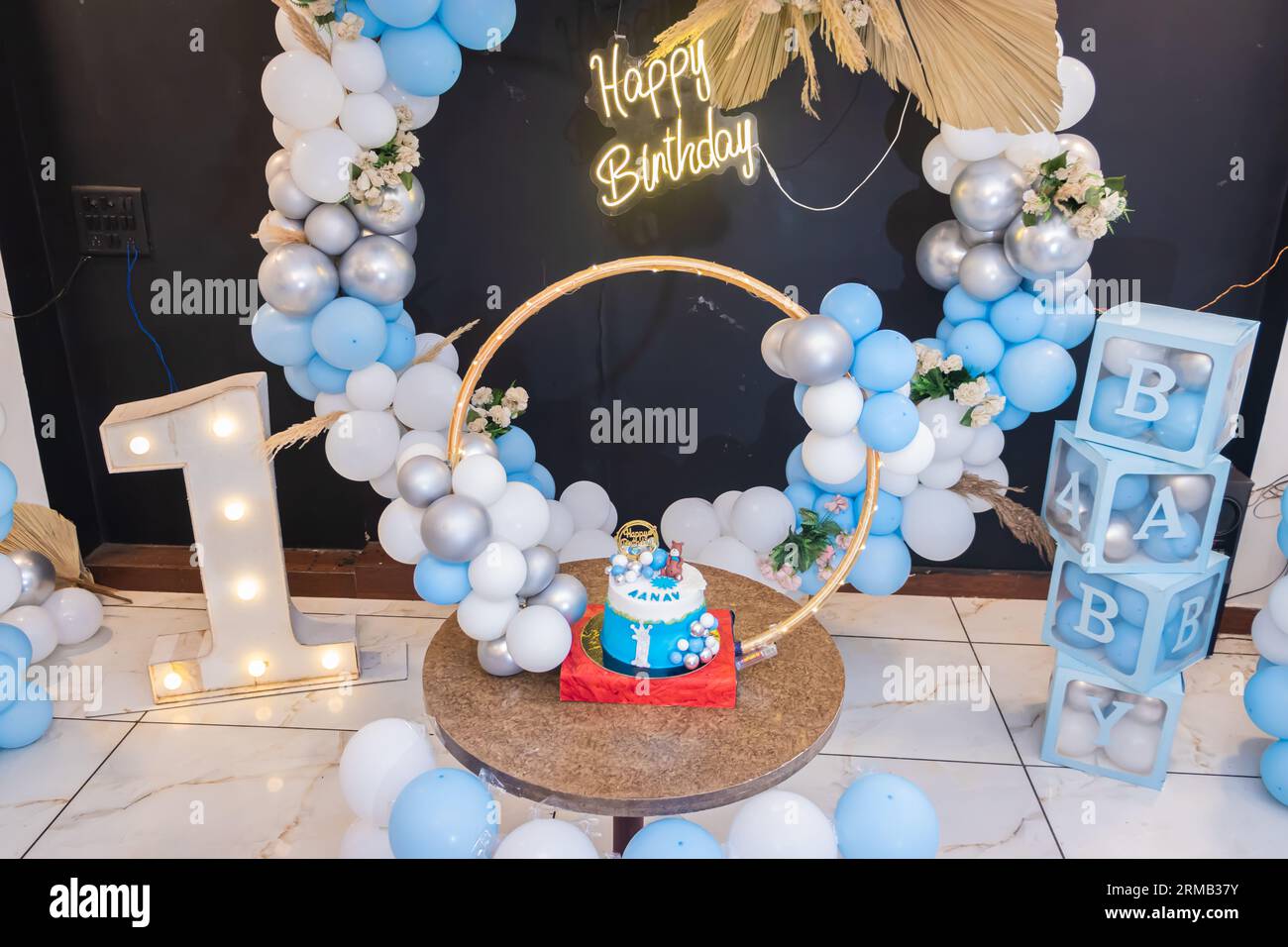 1st Birthday Balloon Decoration Ideas