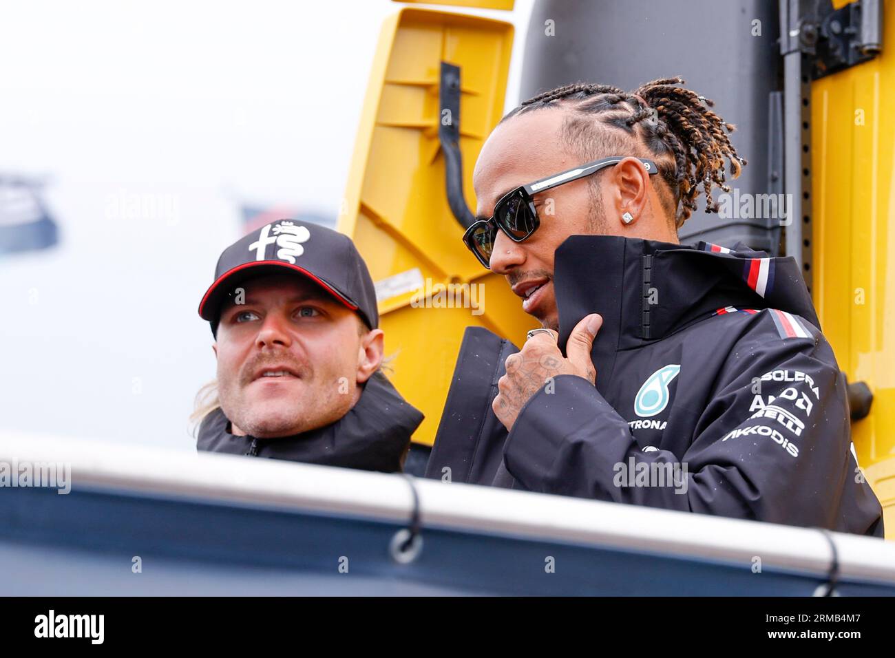 Alfa romeo racing lewis hamilton hi-res stock photography and images ...