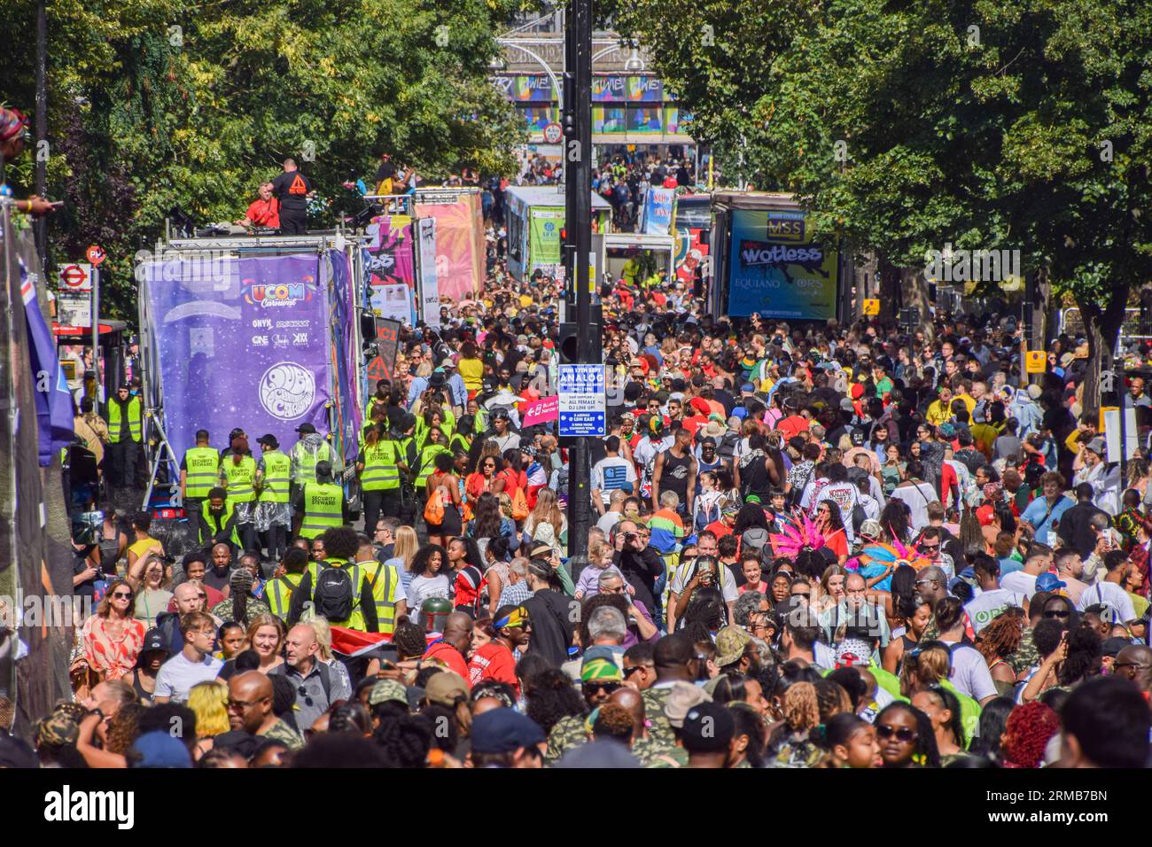 London, UK. 27th Aug, 2023. Crowds pack the streets as Notting Hill ...
