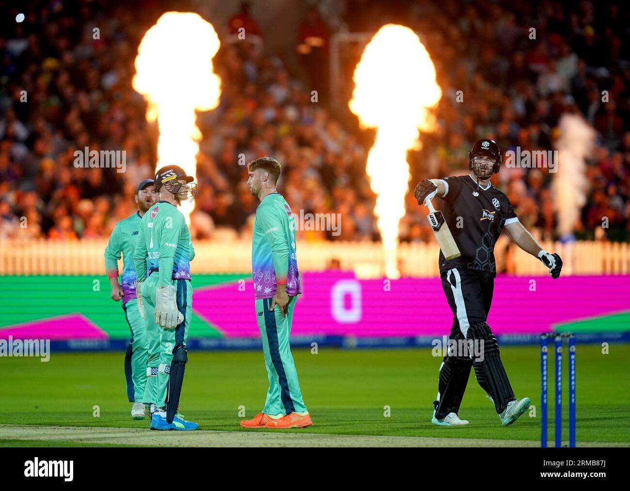 Oval Invincibles' Will Jacks celebrates with his team-mates after ...