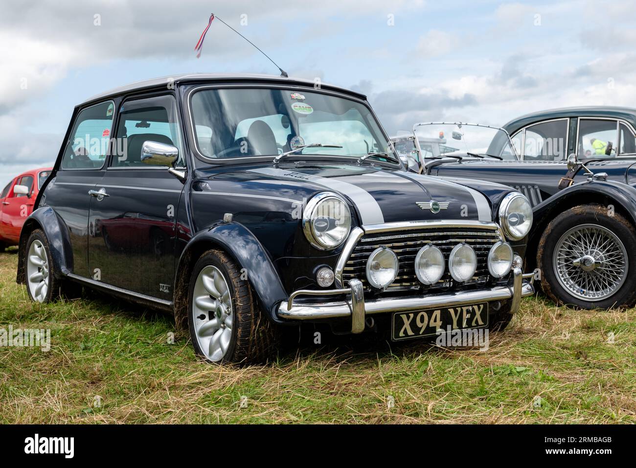 Rover mini 2000 hi-res stock photography and images - Alamy