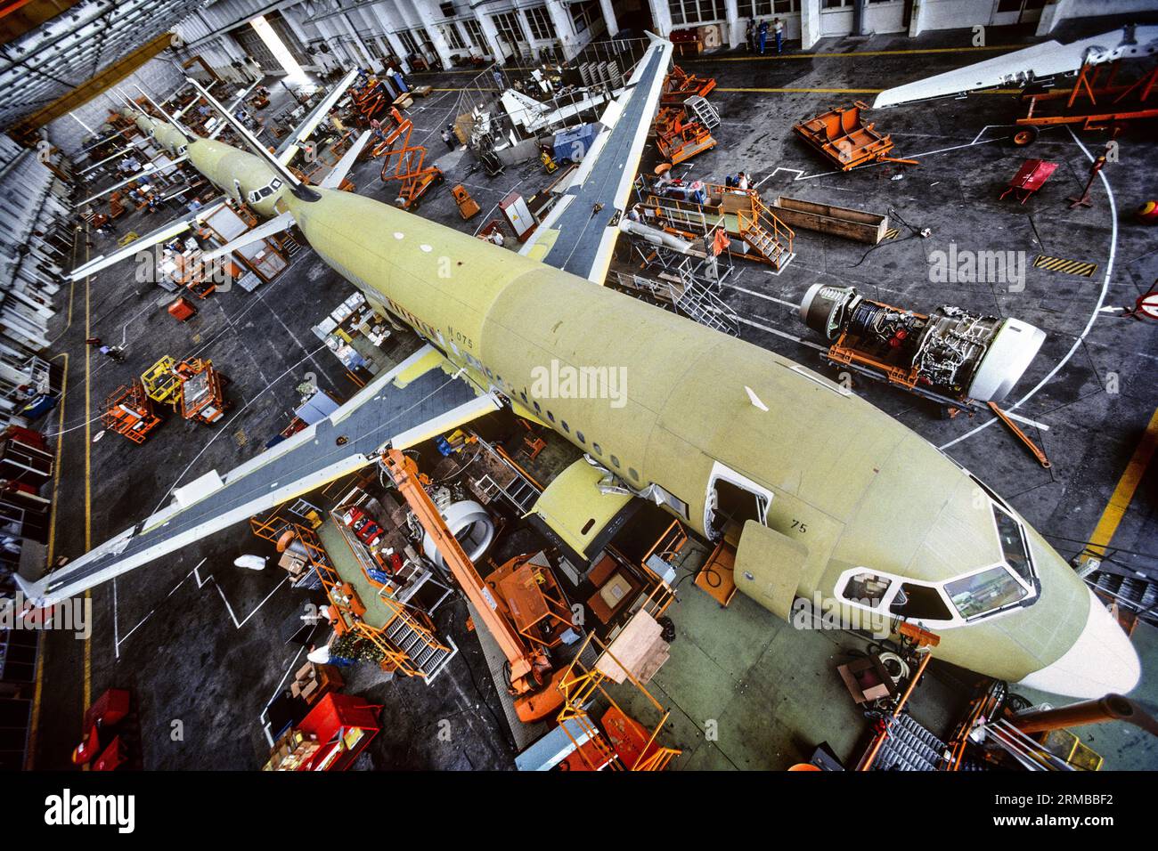 FRANCE. HAUTE-GARONNE (31) TOULOUSE-BLAGNAC. ASSEMBLY LINE OF AN AIRBUS ...