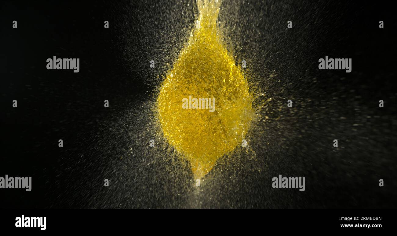 Water balloon hanging studio hi-res stock photography and images - Alamy