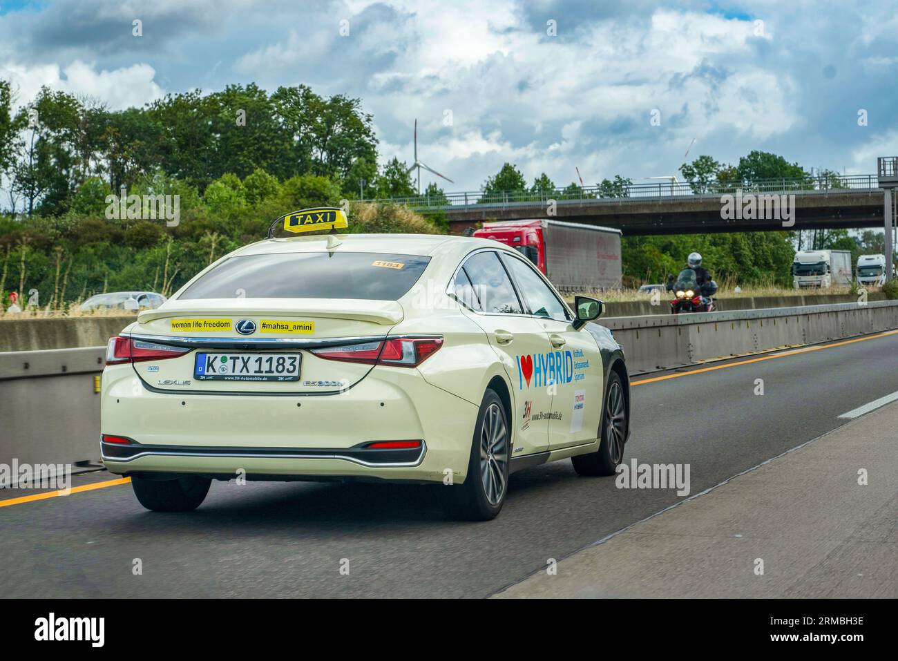 Taxi driver rear view hi-res stock photography and images - Alamy