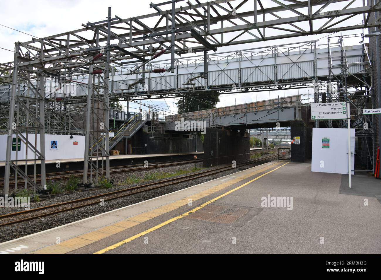 Lichfield Trent Valley Station temporary footbridge linking the West ...