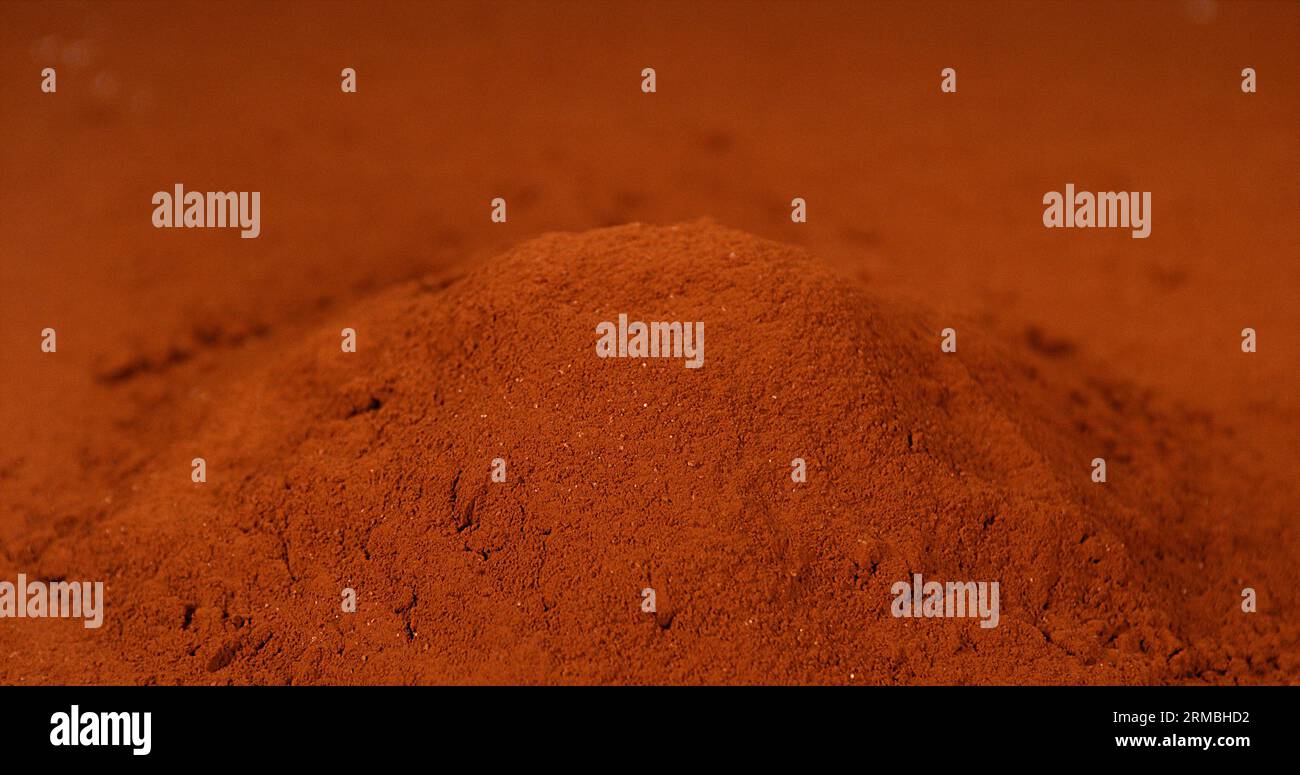 Exploding Powder Chocolate Stock Photo - Alamy