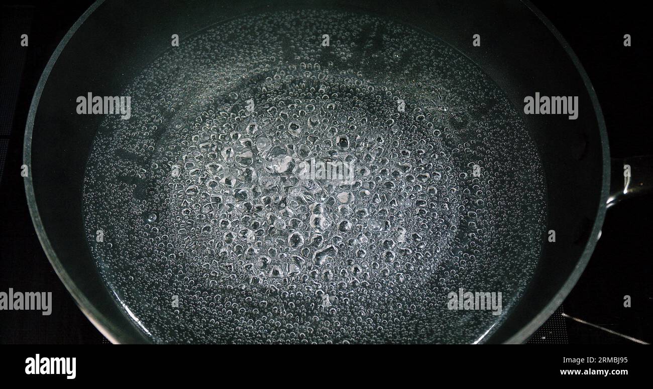 Hot Boiling Water in a saucepan Stock Photo - Alamy