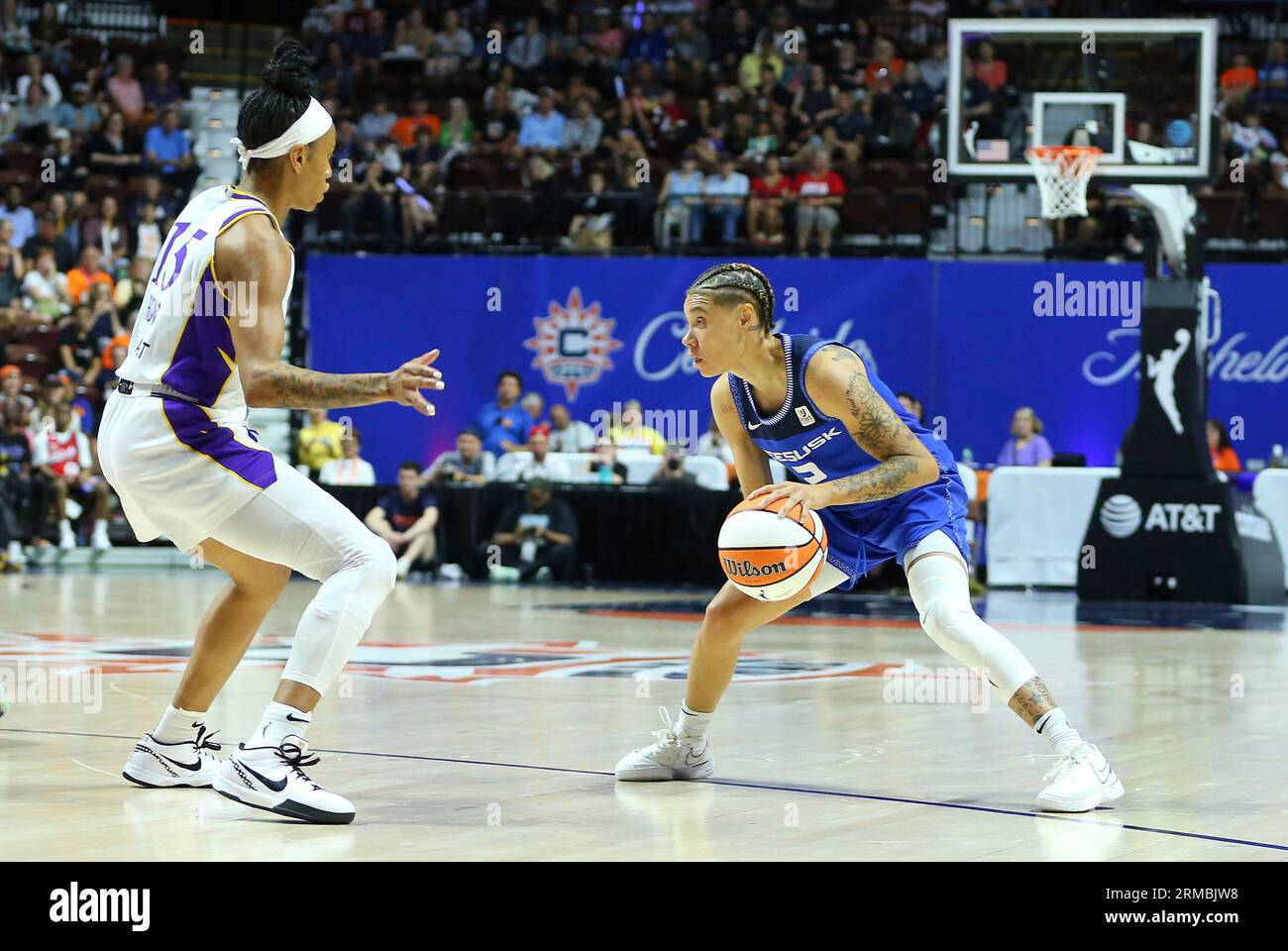 UNCASVILLE, CT - AUGUST 27: Connecticut Sun guard Natisha Hiedeman (2 ...