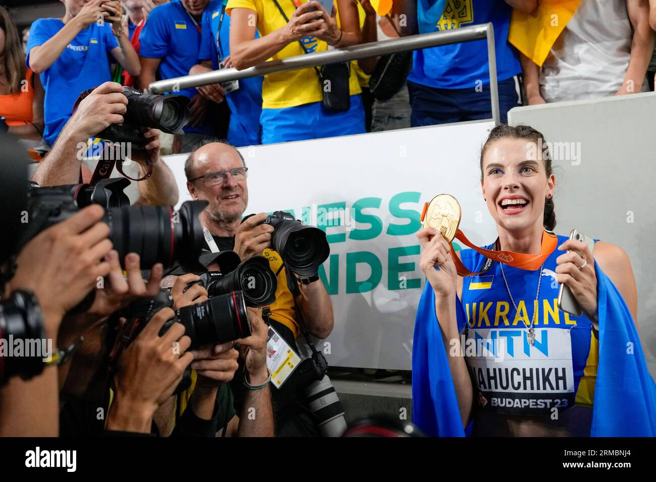 Yaroslava Mahuchikh, of Ukraine, celebrates after winning the gold ...