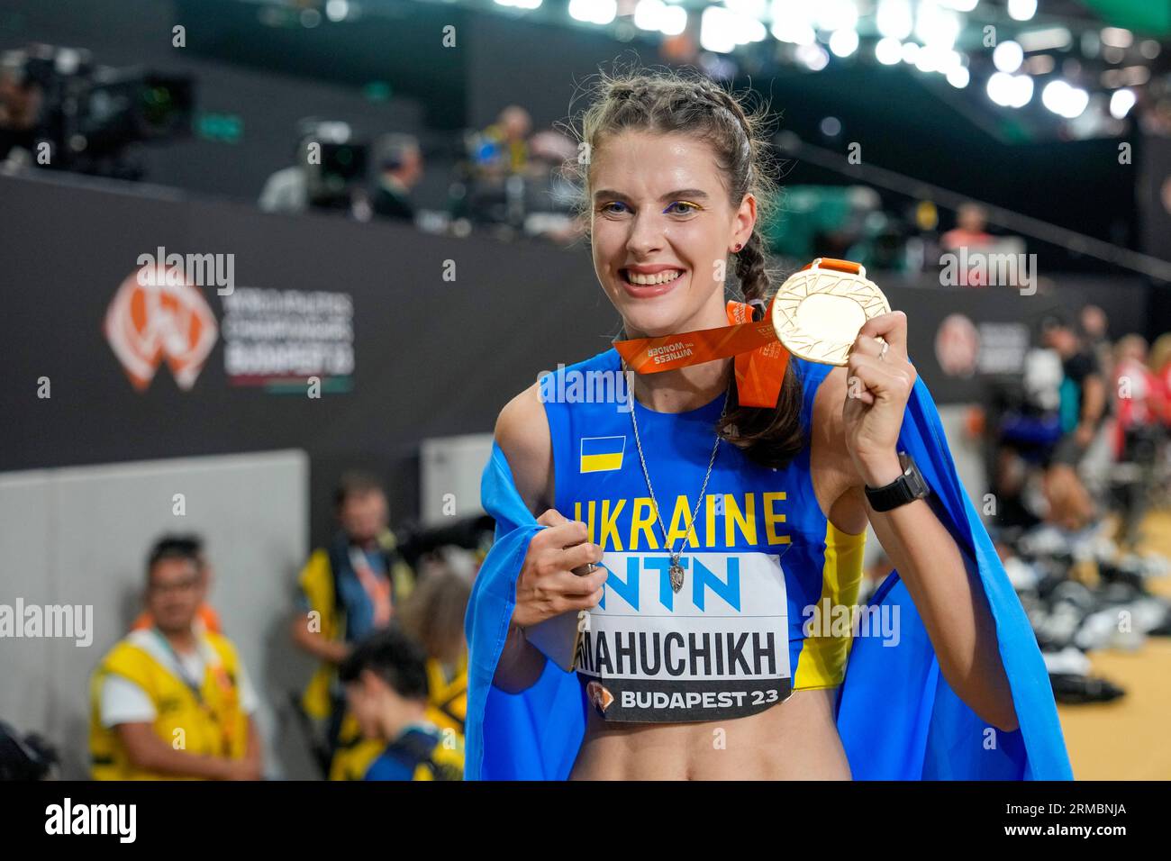 Yaroslava Mahuchikh, of Ukraine, celebrates after winning the gold ...