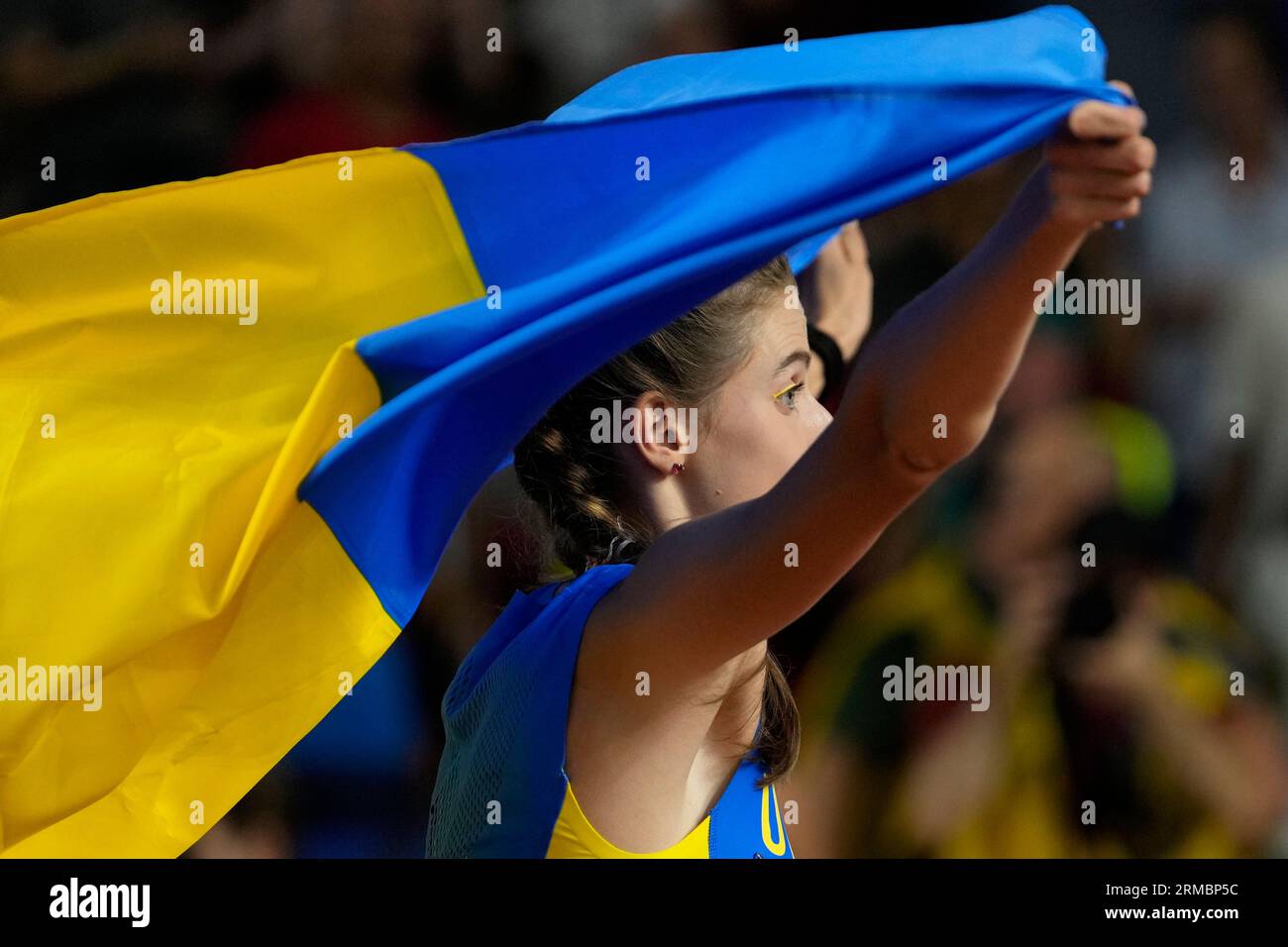 Yaroslava Mahuchikh, of Ukraine, celebrates after winning the gold ...