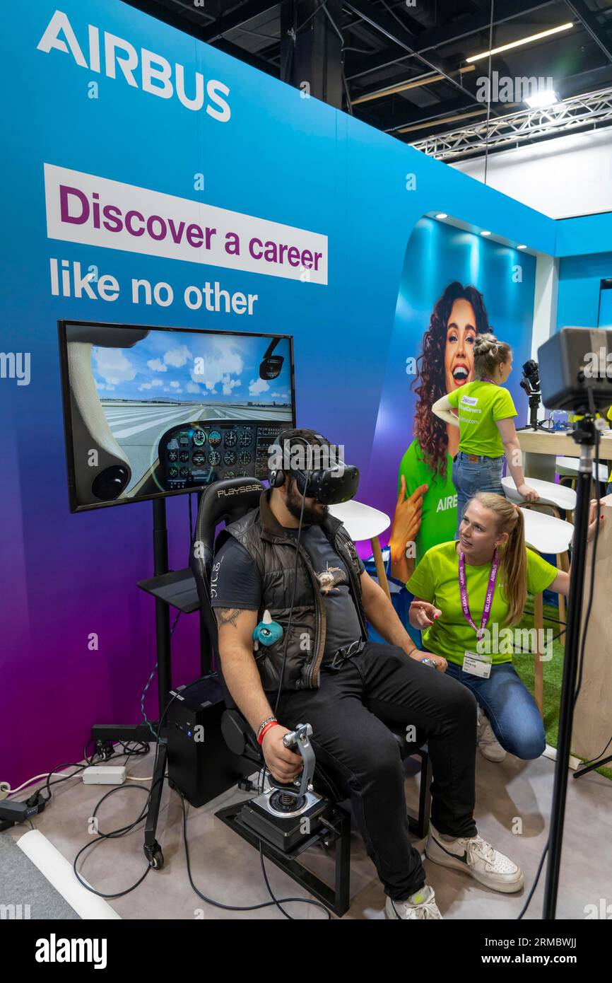 Gamescom, the world's largest trade fair for video and computer games ...