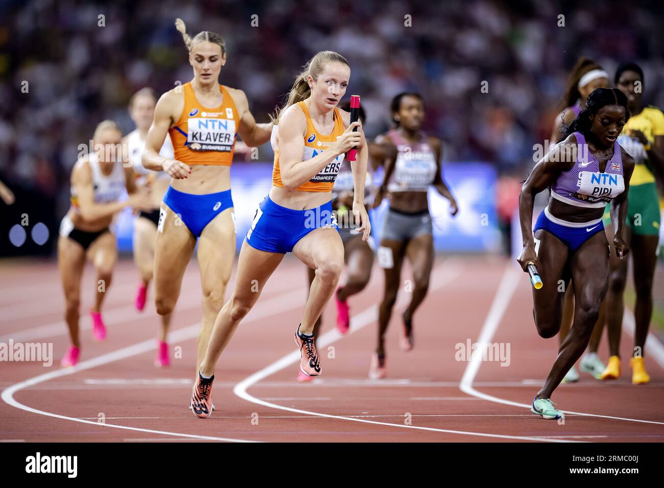 BUDAPEST - 27/08/2023, Lieke Klaver and Cathelijn Peeters in action on ...