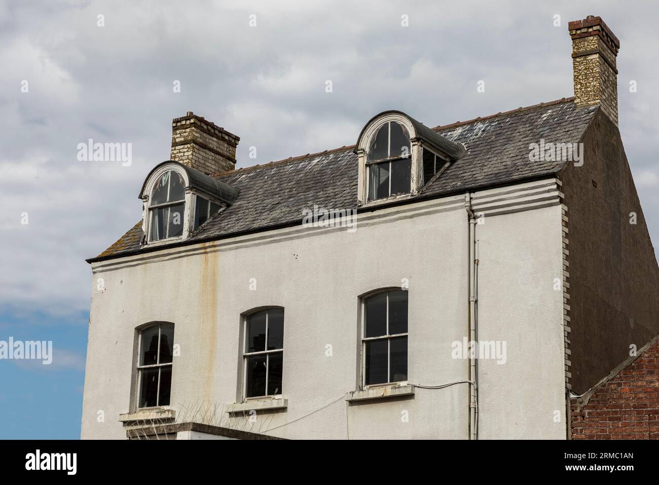 Elegant arched windows hi-res stock photography and images - Alamy