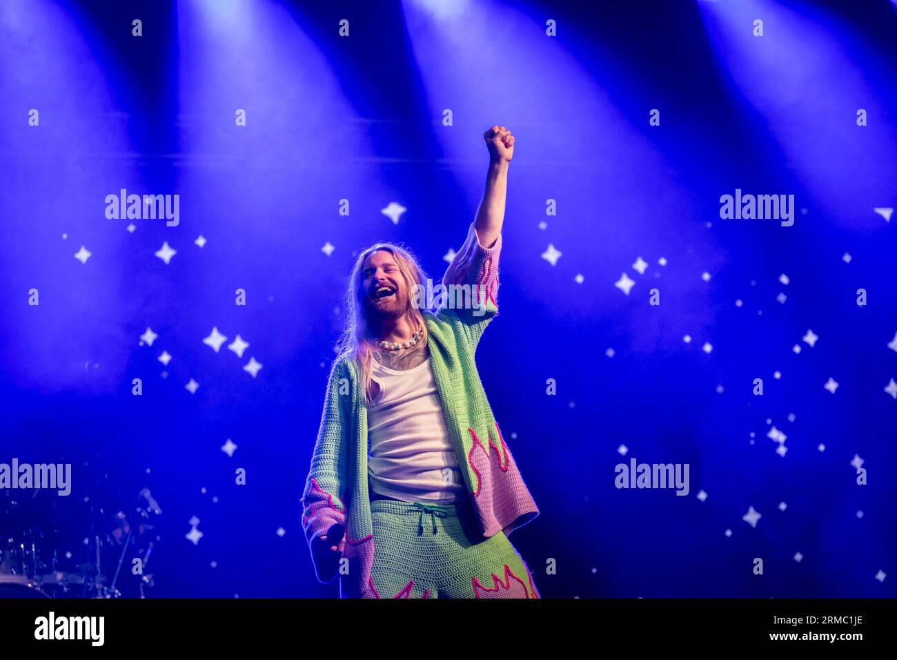 Sam Ryder performs on stage during the Yorkshire Balloon Fiesta at ...