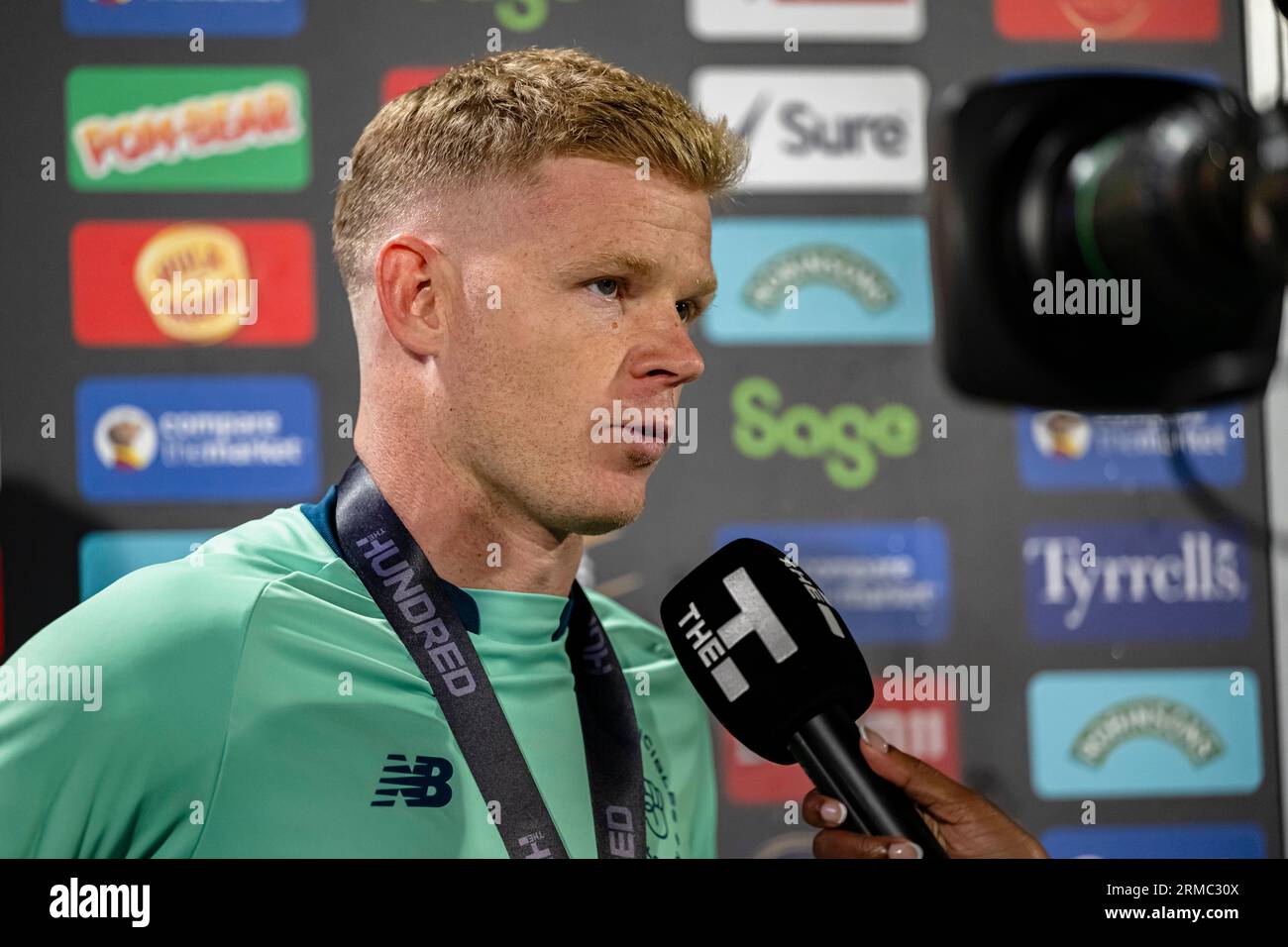 Media manchester united interview hi-res stock photography and images ...