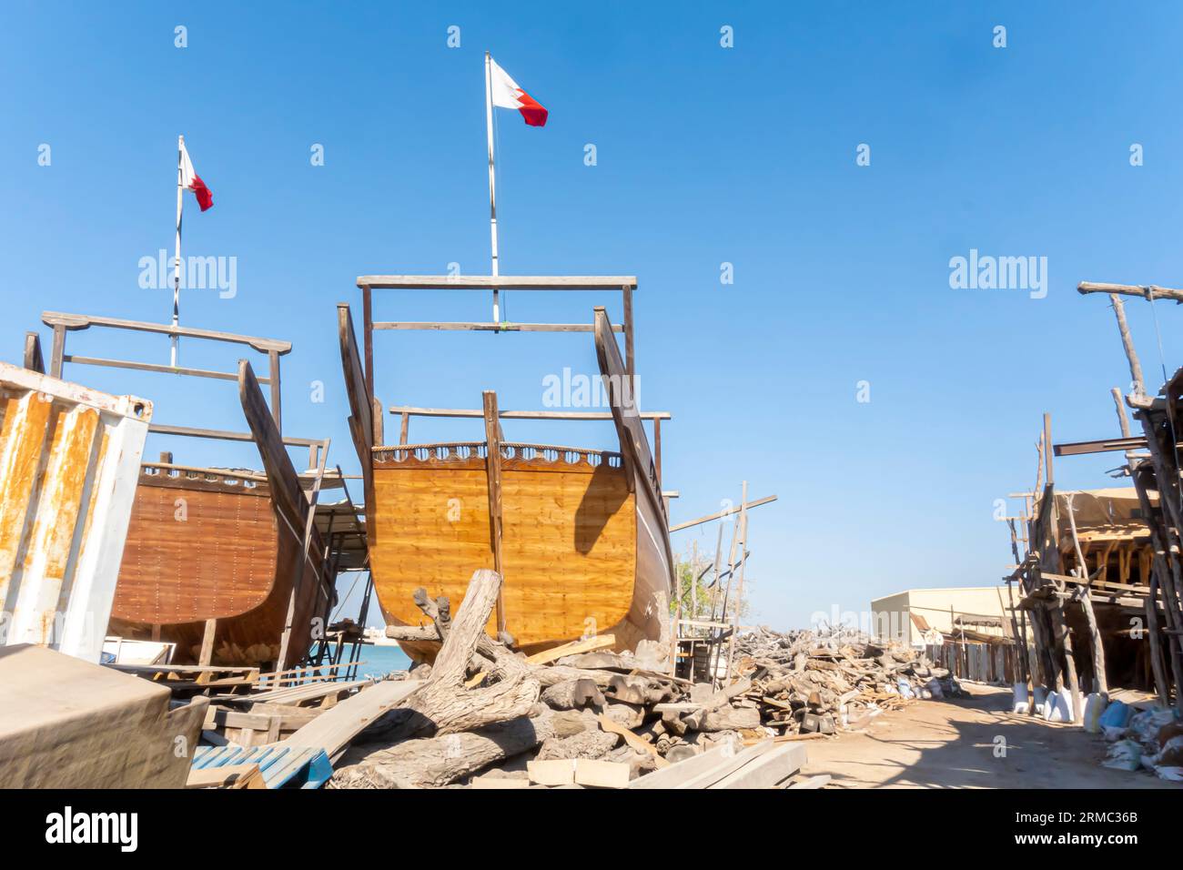 Traditional boat used for pearl diving, display in Muharraq, Bahrain ...