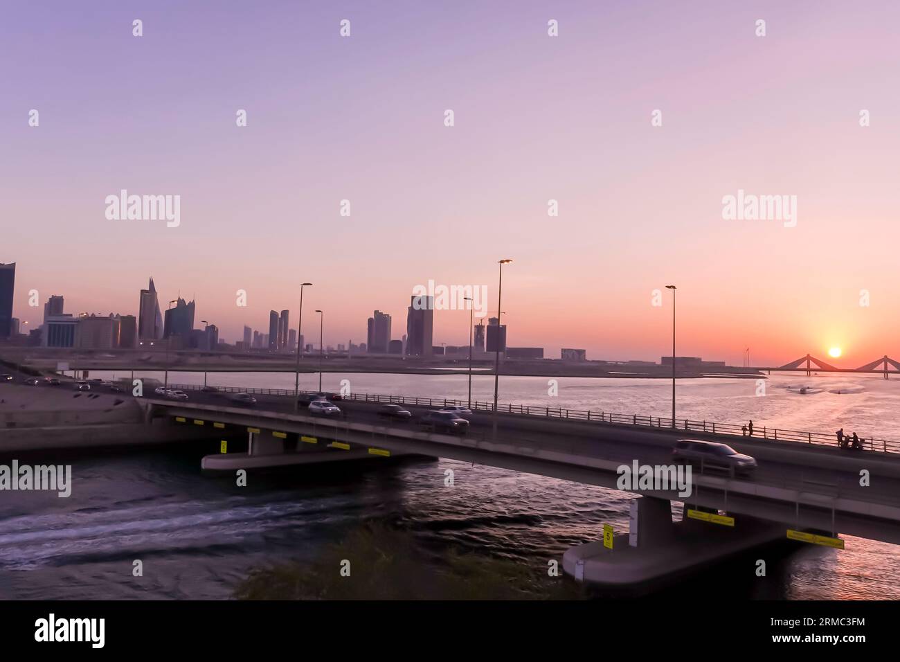 Bahrain bridge hi-res stock photography and images - Alamy