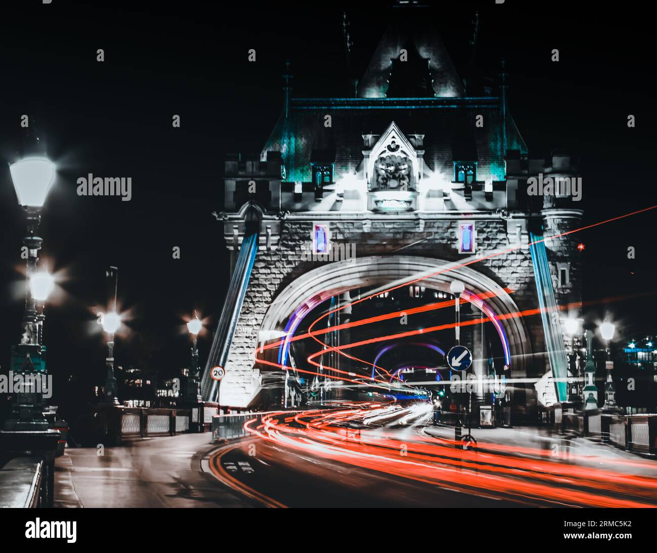 Exposures skyline hi-res stock photography and images - Alamy