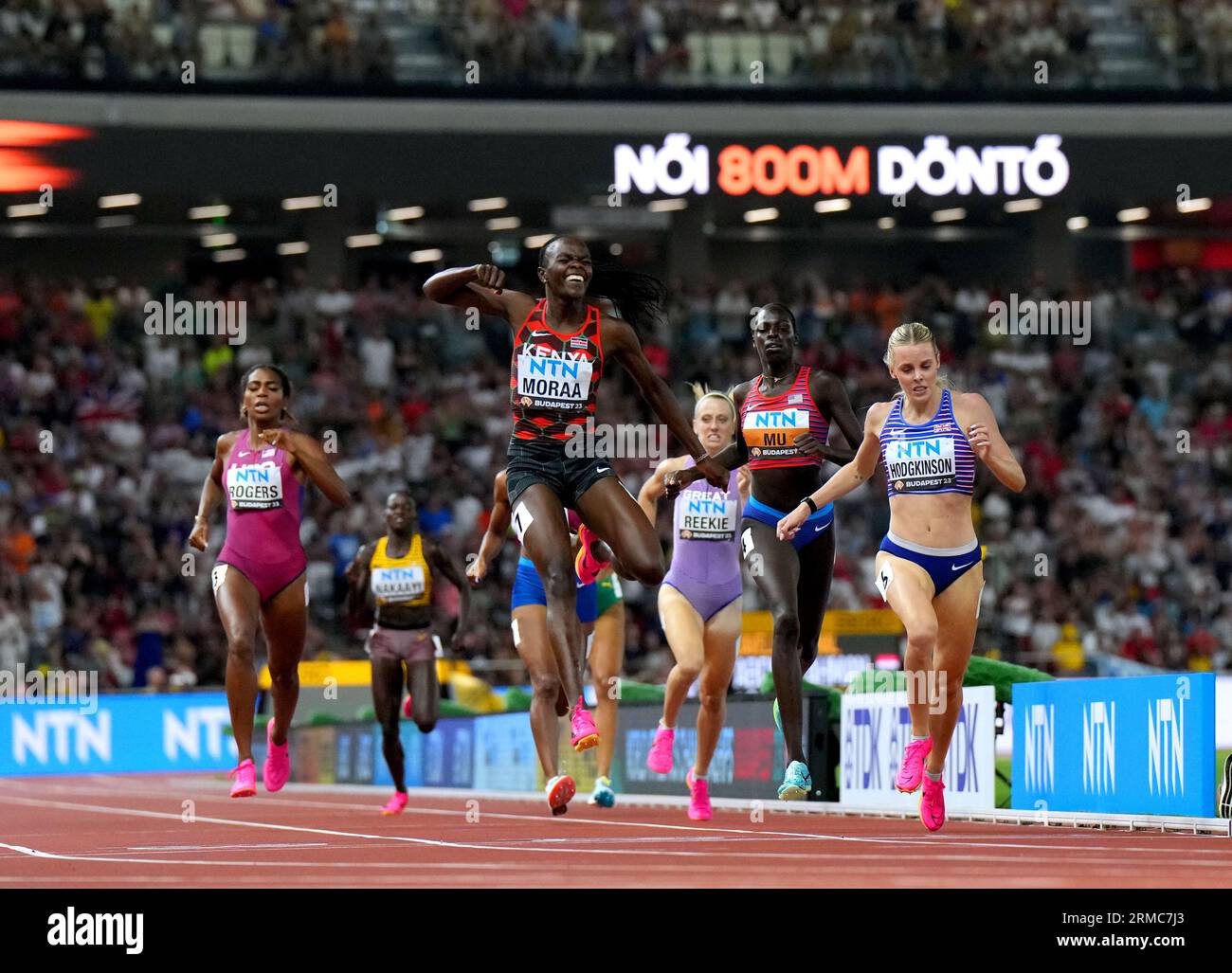Kenya's Mary Moraa (centre left) celebrates winning the Women's 800 ...