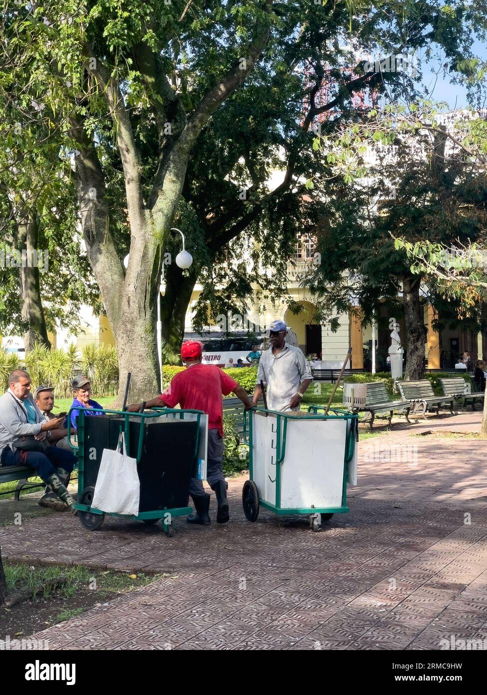 Street sweeper cart hi-res stock photography and images - Alamy