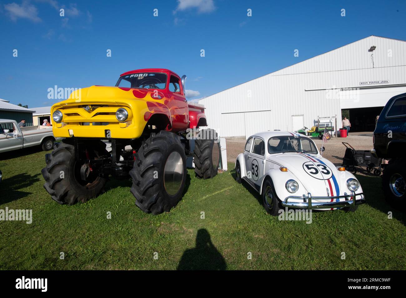 Chelsea, Michigan, USA. 26th Aug, 2023. An old Ford lifted truck towers ...