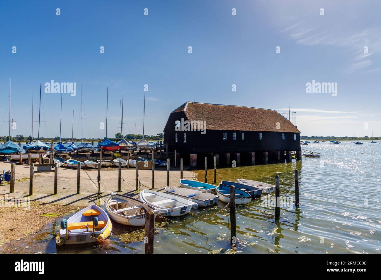 Bosham yacht club boathouse hi-res stock photography and images - Alamy