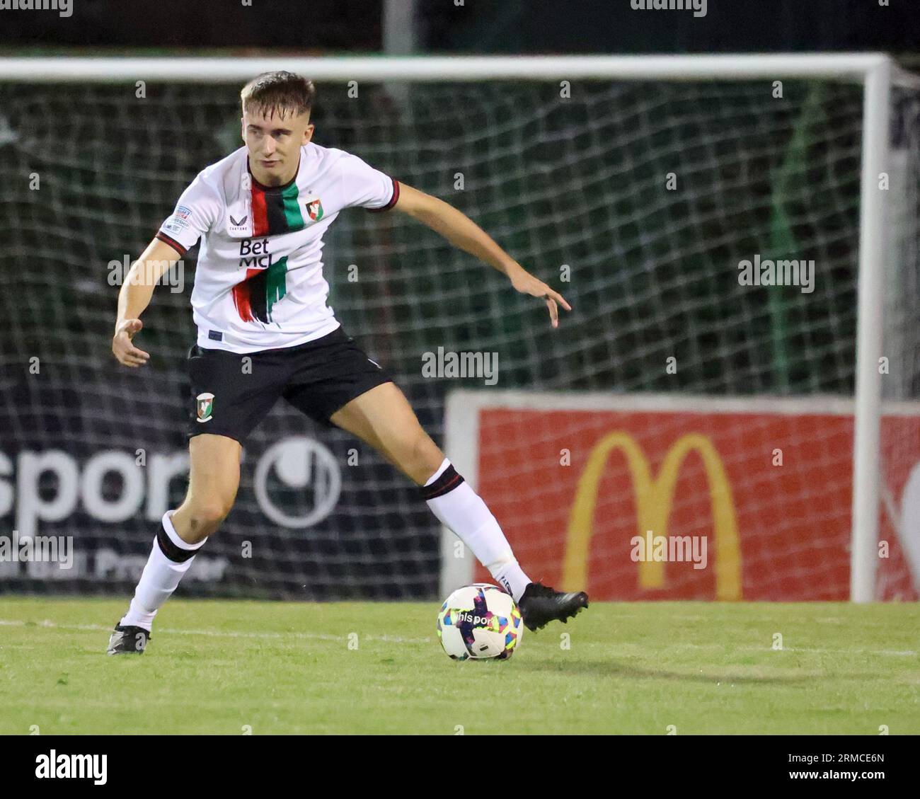 Glentoran 2023 hi-res stock photography and images - Alamy
