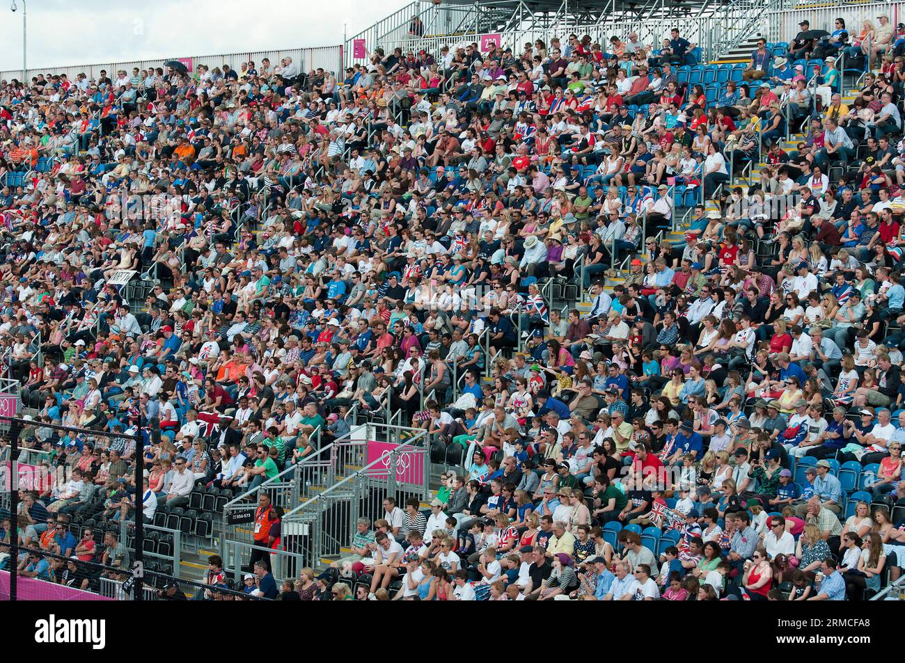 2012 summer olympics crowd hi-res stock photography and images - Alamy