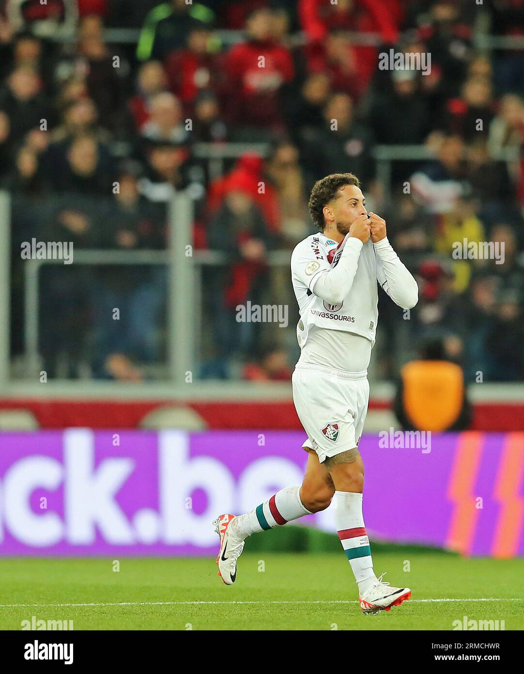 Curitiba, Brazil. 27th Aug, 2023. Guga of Fluminense, celebrates after ...