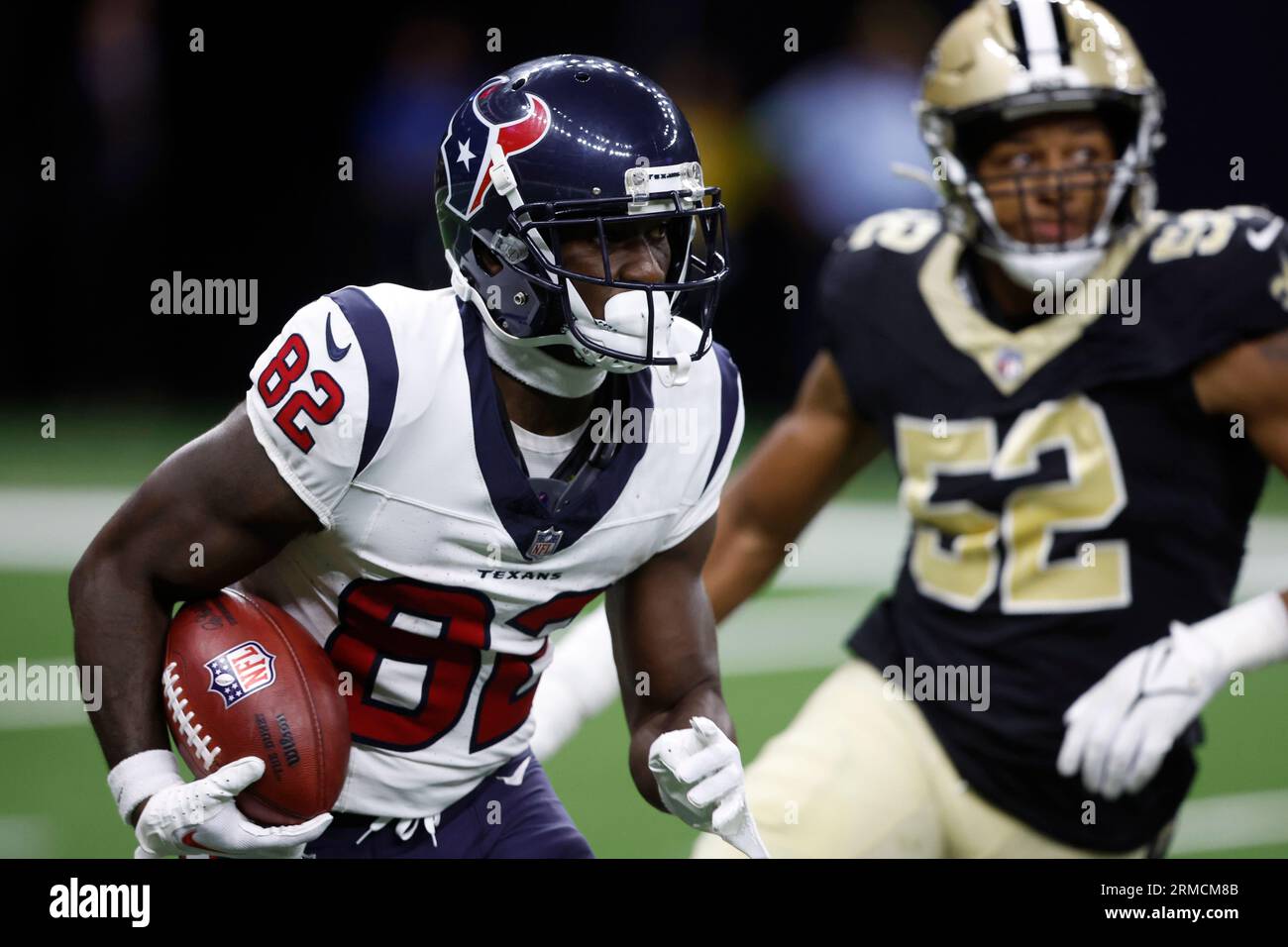 Houston Texans wide receiver Steven Sims (82) runs from New Orleans ...