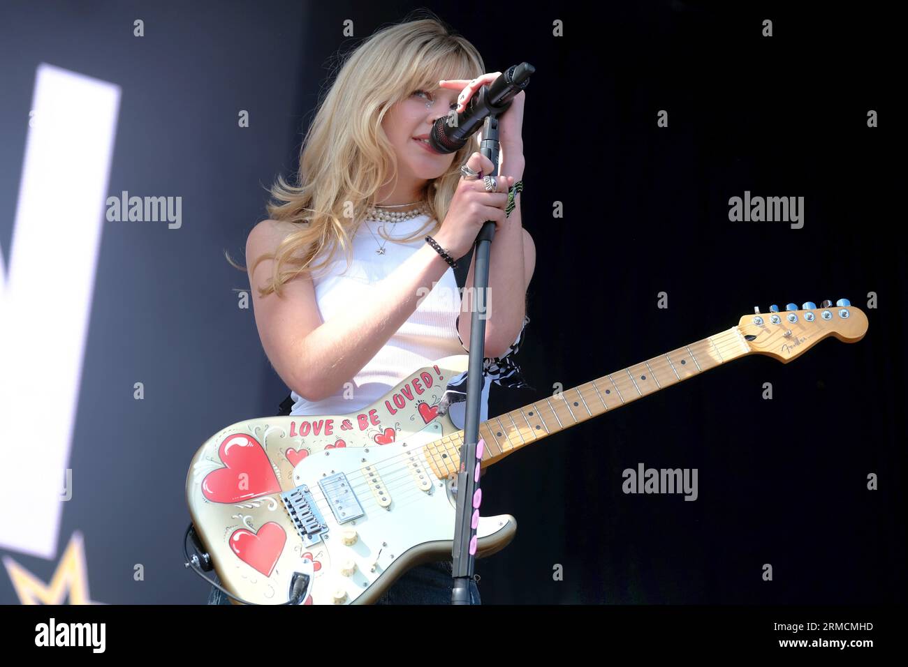 Portsmouth, UK. 27th Aug, 2023. English musician, singer and songwriter ...