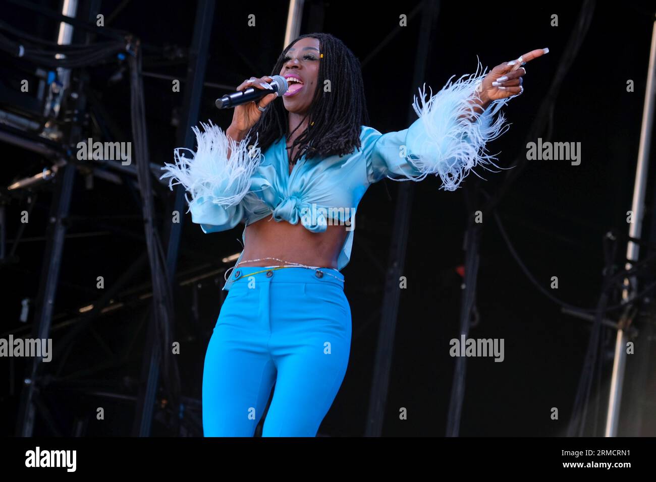 Portsmouth, UK. 27th Aug, 2023. British singer songwriter Heather ...