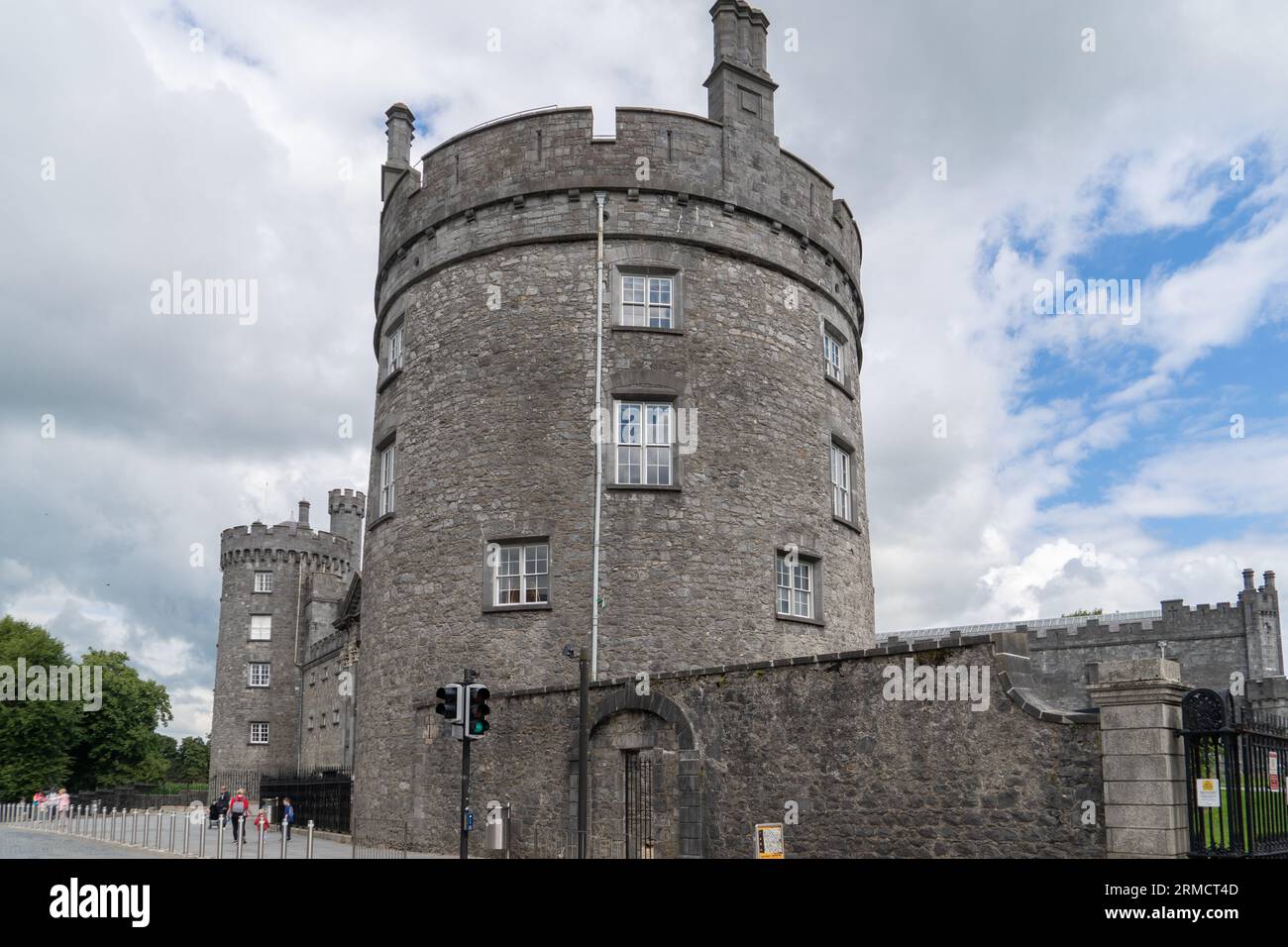 Aerial view of Kilkenny castle, Victorian remodeling of a medieval ...