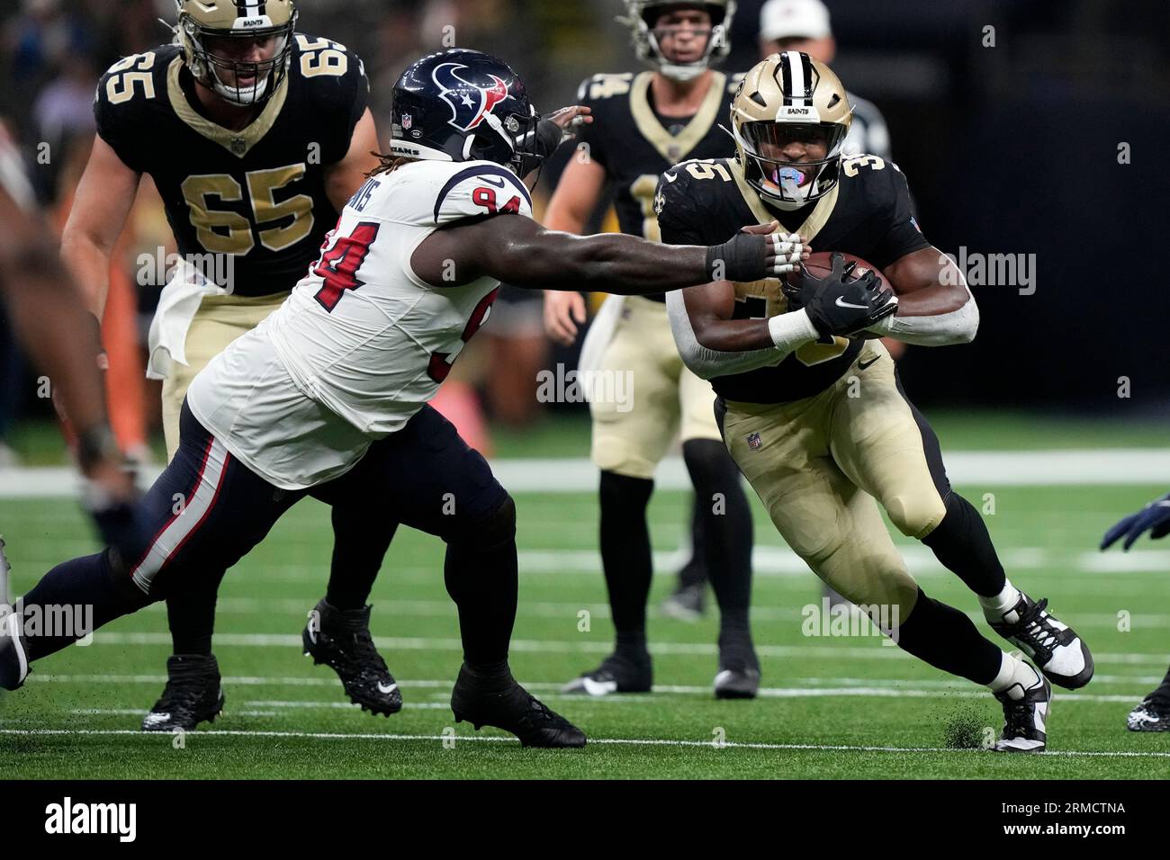 New Orleans Saints running back Ellis Merriweather (35) runs from ...