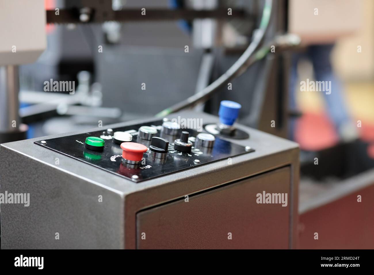 Panel saw hi-res stock photography and images - Alamy