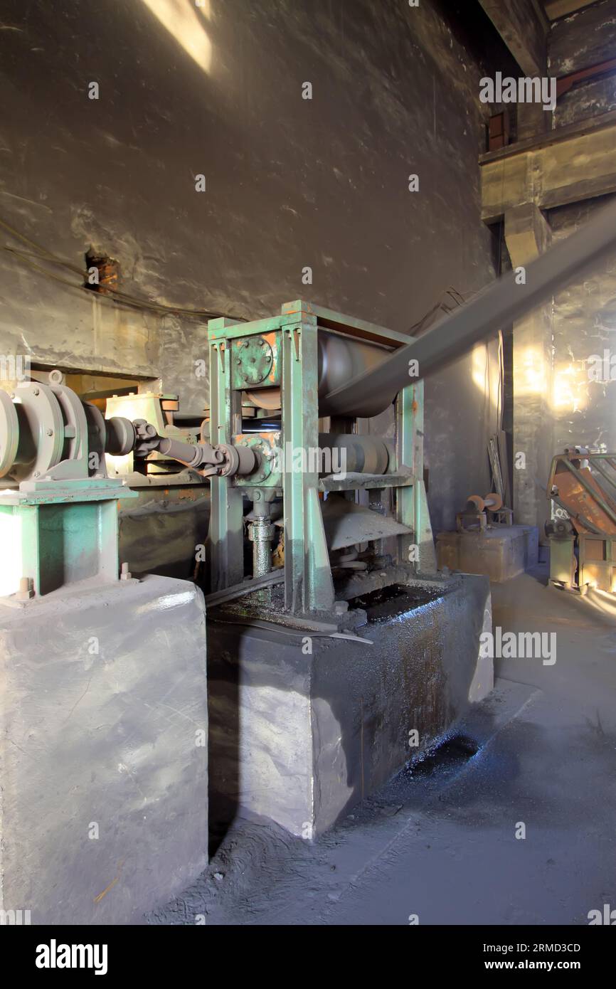 Compacting technology hi-res stock photography and images - Alamy